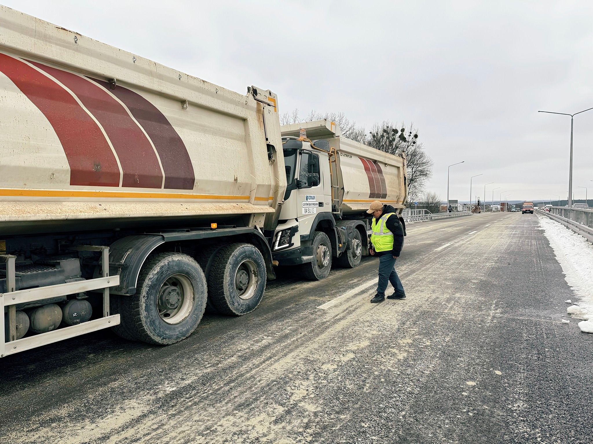 На об’їзній дорозі Львова повністю завершили ремонт 76-метрового моста. Читайте на UKR.NET
