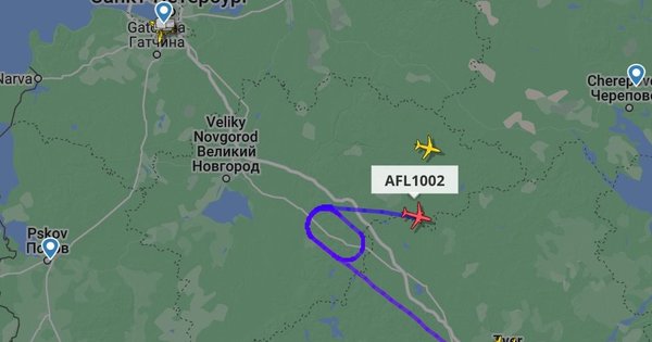 Росія закрила небо над Санкт-Петербургом через «невідомий літаючий об ...